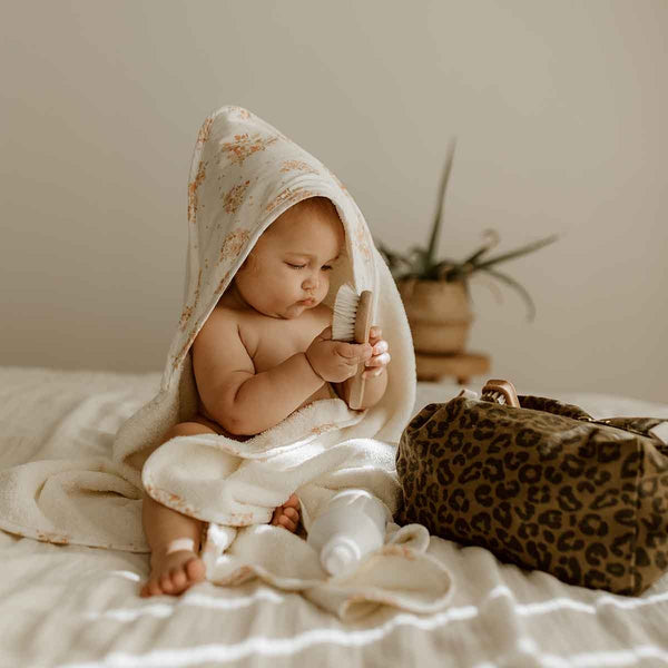 Colette Bath Cape Graou Rose in April